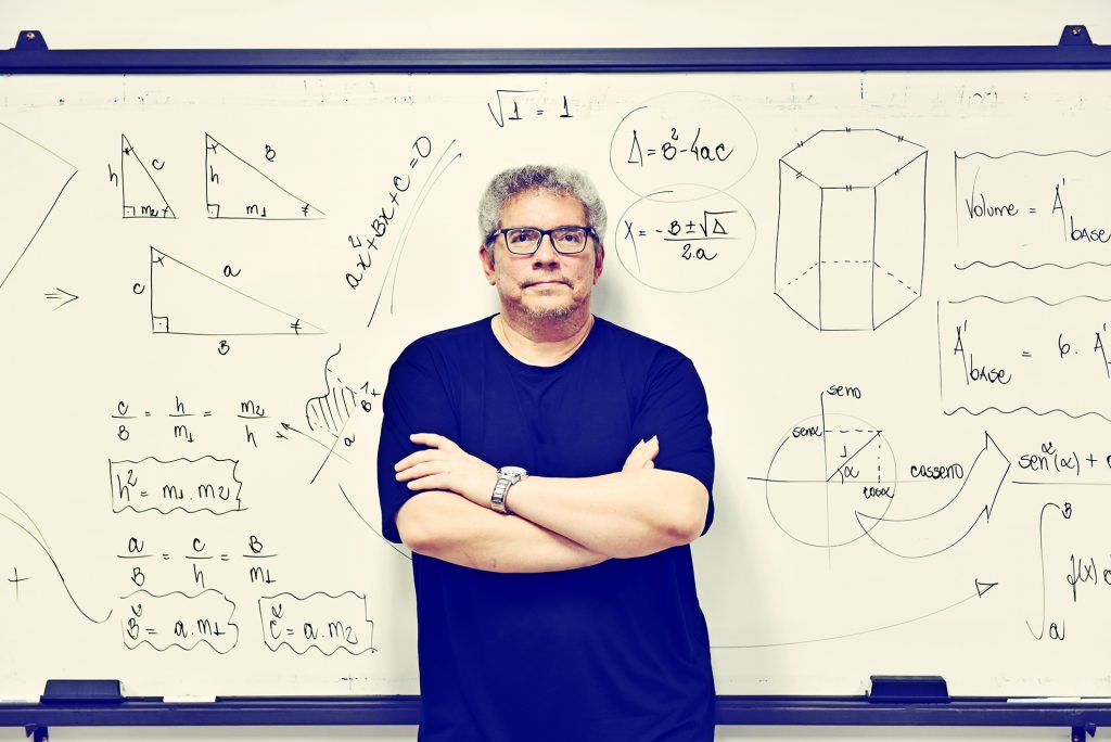 Senhor (a) dos cálculos? Conheça a profissão do (a) professor (a) de ...